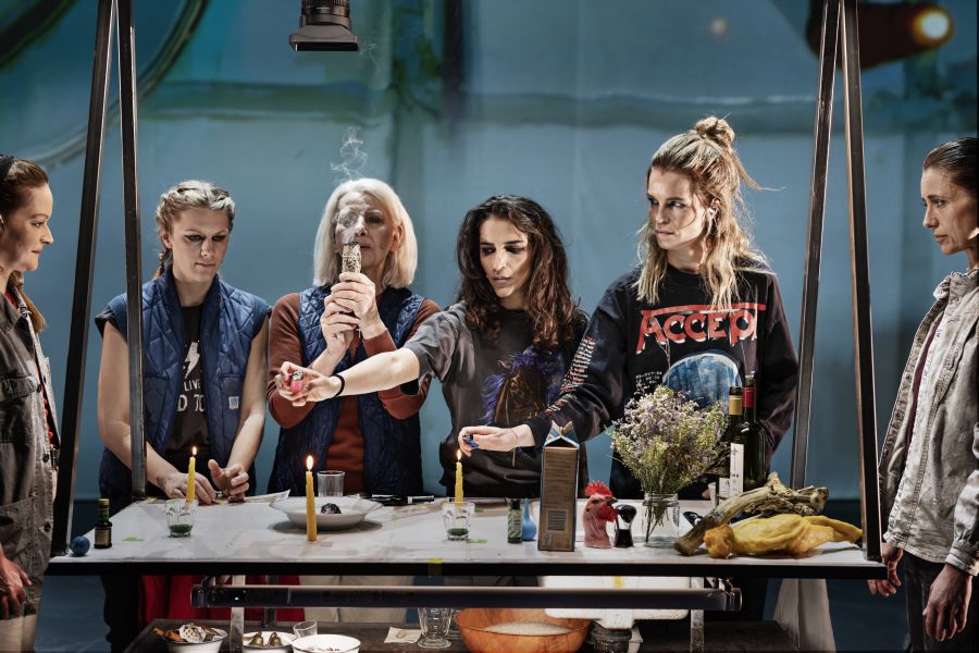 Anmeldelse: HEX - Scenekanten