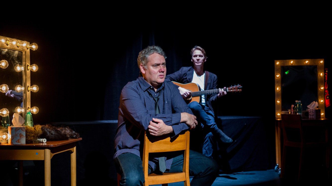 Anmeldelse: Bridge Over Troubled Water - Scenekanten