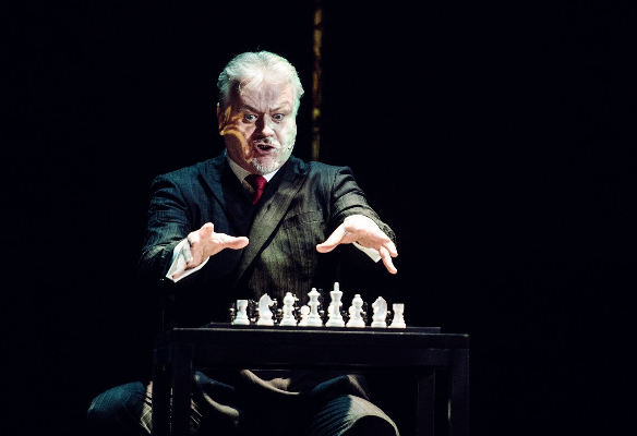 Anmeldelse: Chess - Scenekanten